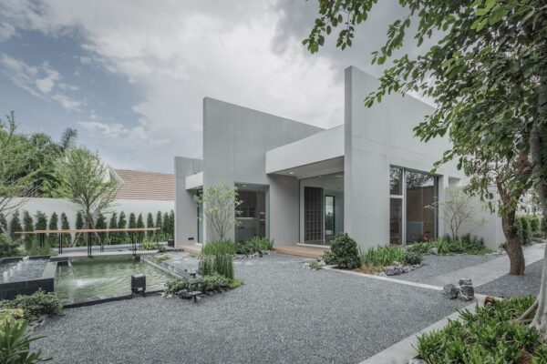 TP House with Private, Serene and Greenery Spaces by 2929 Design Lab ...