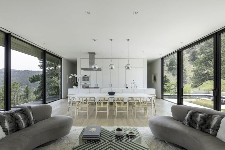 Blur House, a Monochromatic Home by Studio B Architecture + Interiors ...