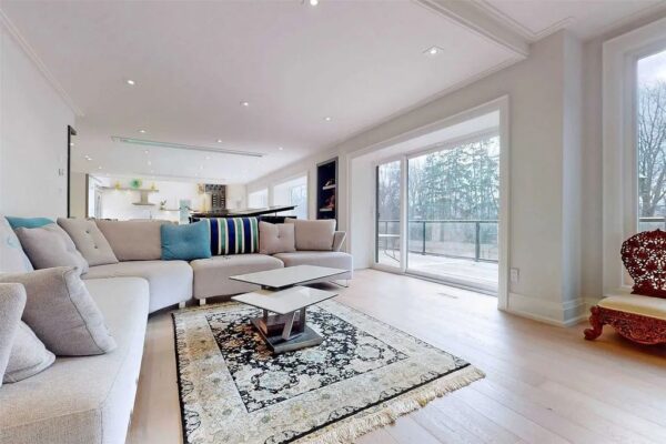 Contemporary Home with Open Concept Design and Incredible Panoramic ...