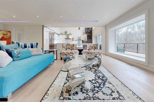 Contemporary Home with Open Concept Design and Incredible Panoramic ...