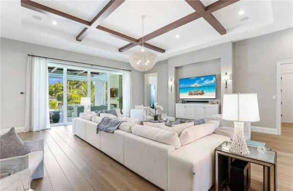 Spectacular Newly Constructed Direct Gulf-access Waterfront Estate in ...