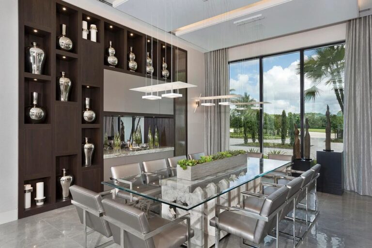 Private and Luxurious Lakefront Mansion with Infinity Pool and Tennis ...