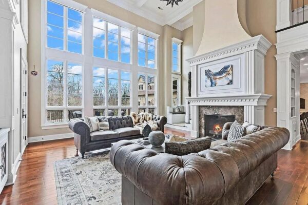 Resort-inspired Living with Distinctive Luxe Accommodations and ...