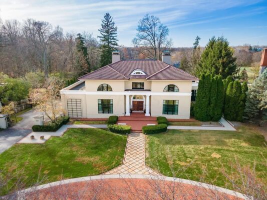 This $2.295M Highly Desirable Home in Columbus, OH Features Beautiful ...