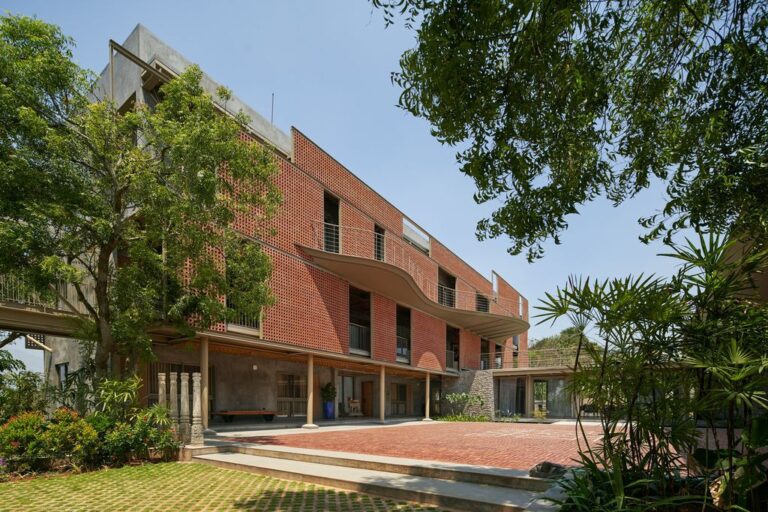 Athachi Farmhouse with Raw, Earthy Tone Exterior by Alchemy Architects