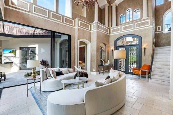 Discover Florida's Ultimate Luxury Retreat in $3.5 Million Trophy ...