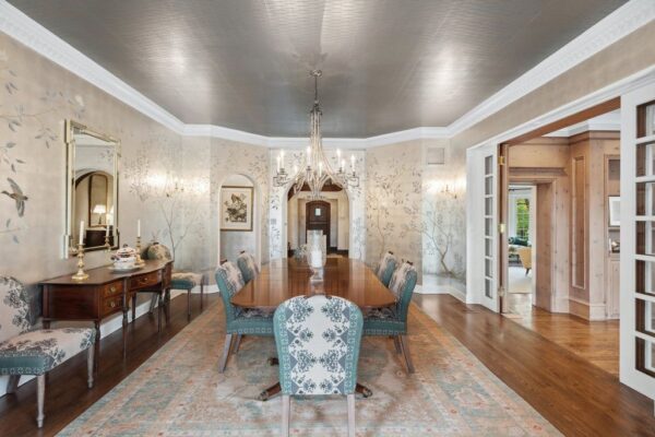 Meticulously Redesigned English Manor Estate in Winnetka, IL: Listed at ...