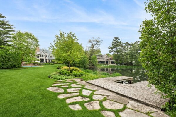 Meticulously Redesigned English Manor Estate in Winnetka, IL: Listed at ...