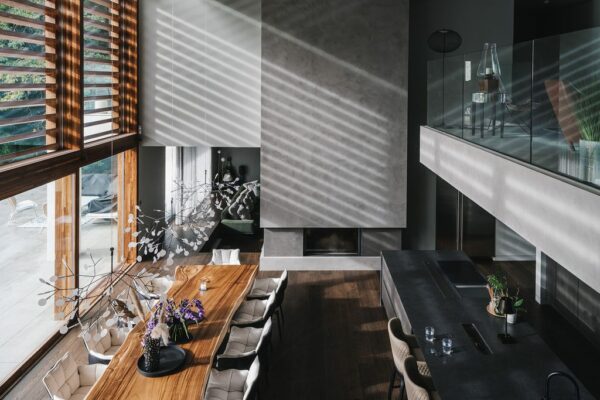 Treetops house, modern home with traditional elements by OB Architecture