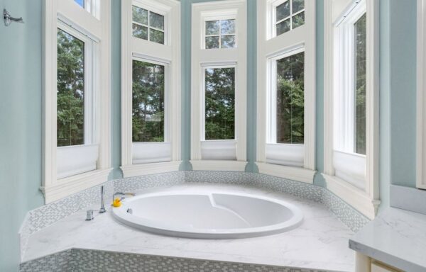 Custom Hampton's Style Home in West Linn, Oregon: Secluded Privacy and ...