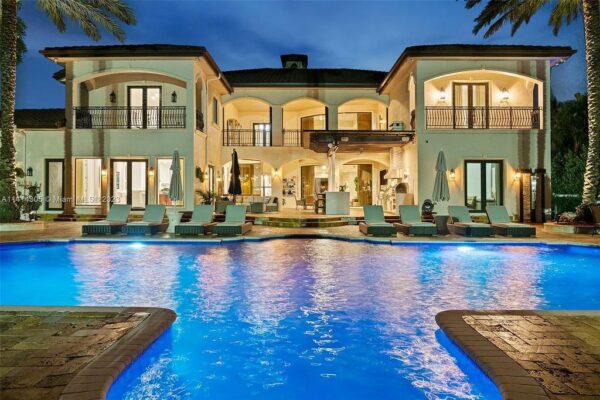 Premier Lifestyle at Landmark Ranch Estates | Luxury Houses