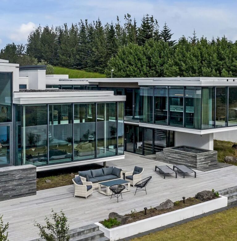 White Villa Iceland, a Gorgeous Villa with amazing, unique design ...