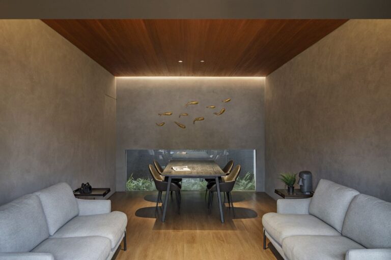 Studio F15 Offers Inviting and Harmonious Space by Axial Studio