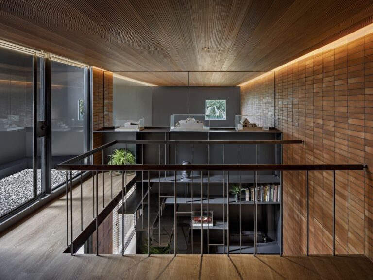 Studio F15 Offers Inviting and Harmonious Space by Axial Studio