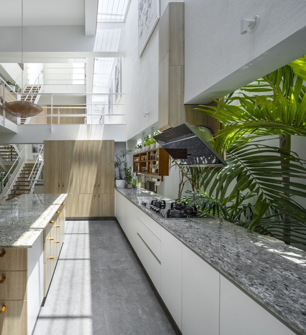 Veiled House in India by Gaurav Roy Choudhury Architects GRCA