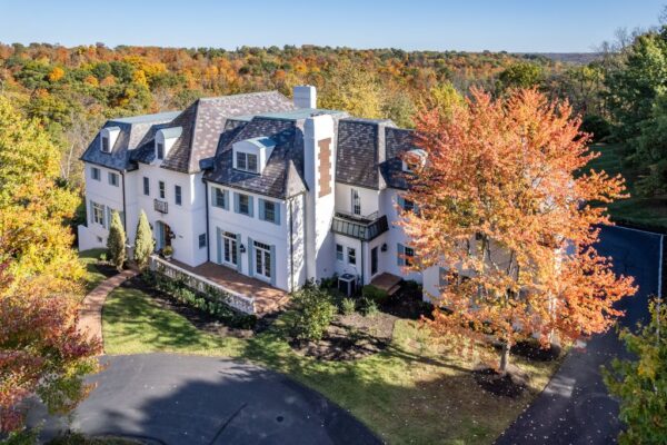 Beautiful French Provincial-Style Home in Cincinnati, Ohio for $3.399 ...