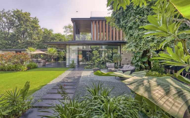Portico House, A Serene Oasis in India Designed by DADA Partners ...