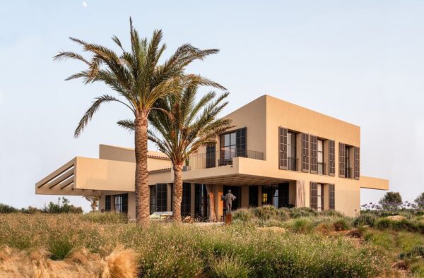 House 1710, Fusion of Traditional and Modern Design by Jle arquitectos