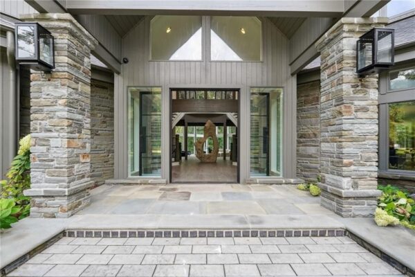 Awe-Inspiring Modern Compound in Atlanta, Georgia - An Entertainer's ...