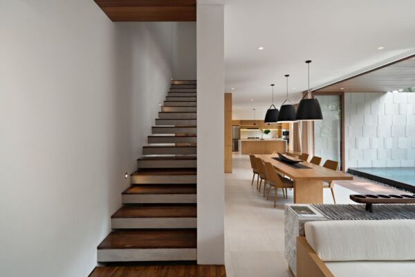 Svastaka House, Blend of Elegance and Serenity by Somia Design Studio ...