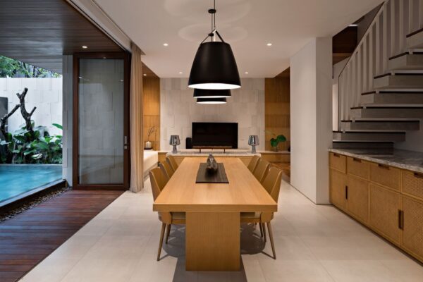 Svastaka House, Blend of Elegance and Serenity by Somia Design Studio ...