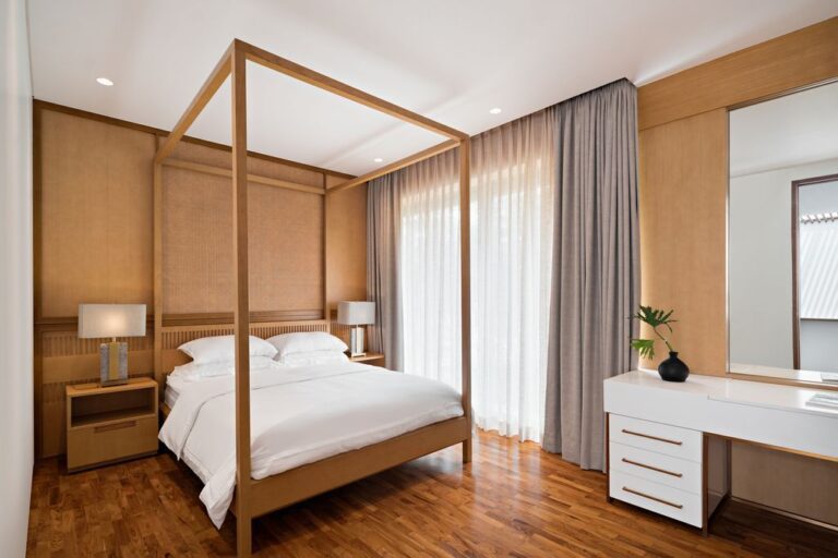 Svastaka House, Blend of Elegance and Serenity by Somia Design Studio ...