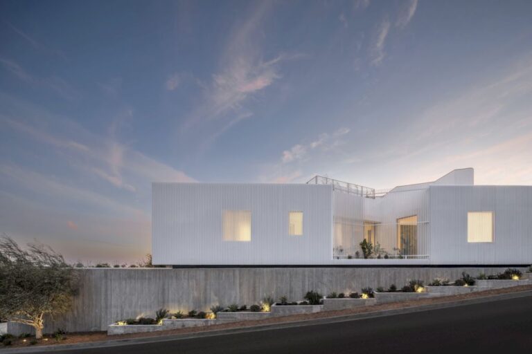 Stradella Ridge House, Harmony of Architecture and Nature by SAOTA ...
