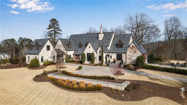 Stone-Crafted Masterpiece: T.S. Adams Studio's Alluring Estate in ...