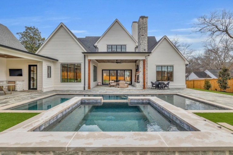 Breathtaking Tennessee Estate: Masterpiece by Bates Construction ...