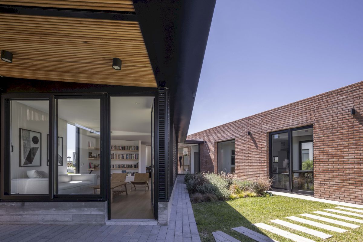 J House, Harmony of Form and Function by Pirca Arquitectura | Luxury Houses