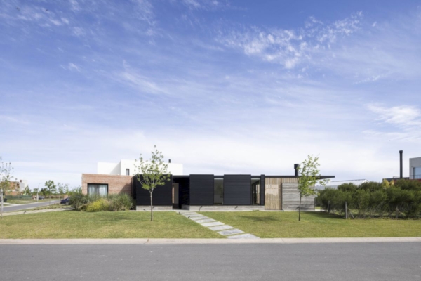J House, Harmony of Form and Function by Pirca Arquitectura | Luxury Houses