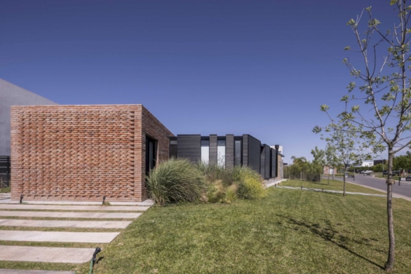J House, Harmony of Form and Function by Pirca Arquitectura | Luxury Houses