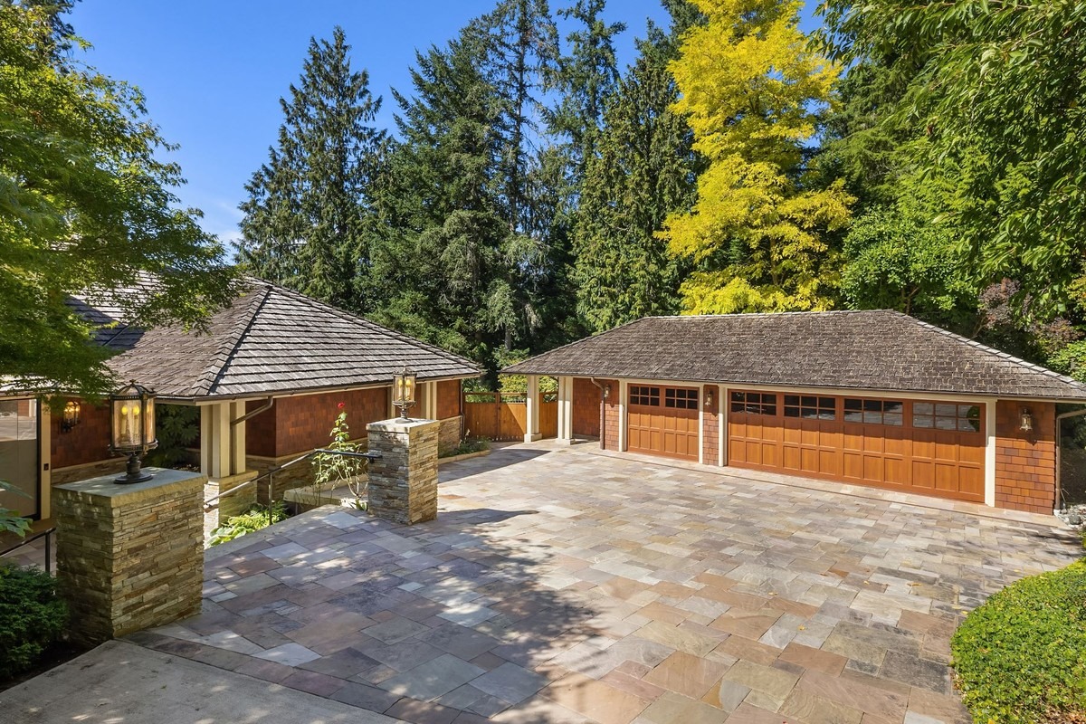 Exclusive Waterfront Haven: Magnificent Retreat in Washington State ...
