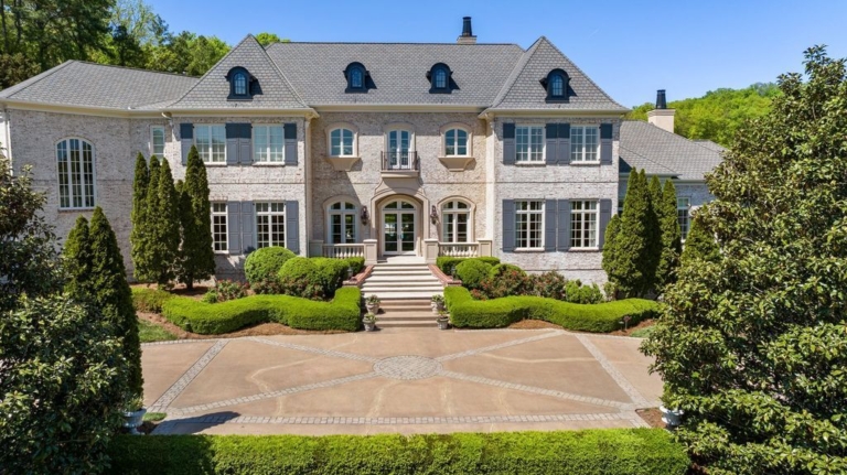 French-Inspired Estate: Unrivaled Luxury and Sophistication in ...