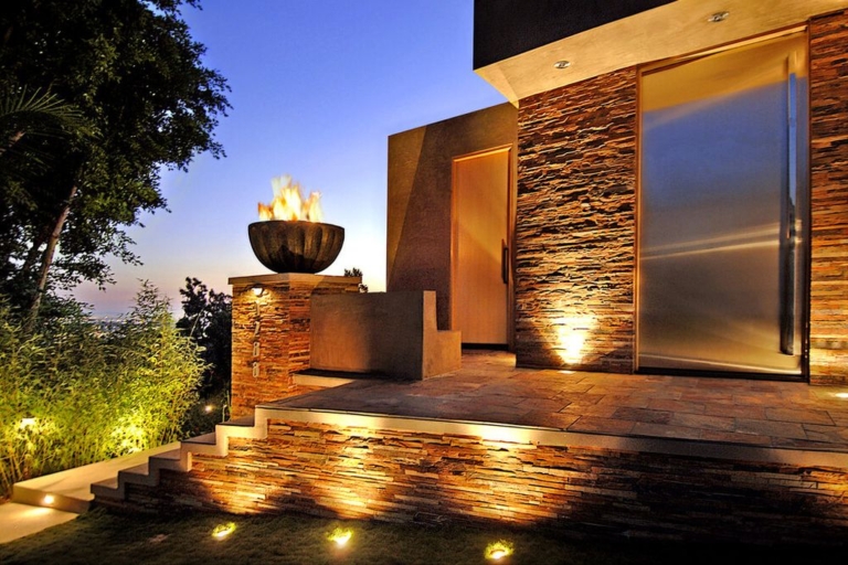 9288 Sierra Mar House designed by Whipple Russell Architects | Luxury ...