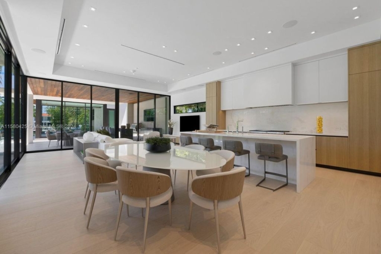 Luxurious $40 Million Waterfront Modern Masterpiece in Miami Beach