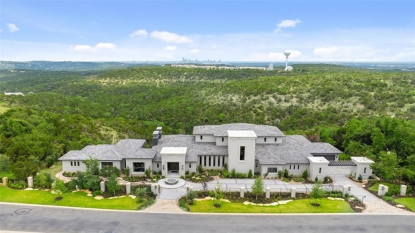 Luxurious Texas Residence by Jauregui Architecture & Construction Hits ...
