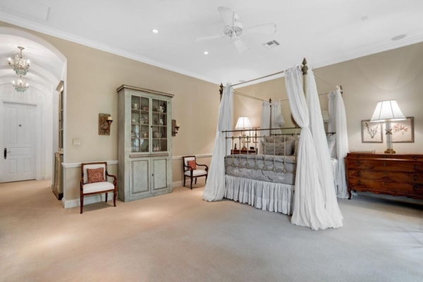 Opulent $16 Million Estate in the Desirable Bridle Path Enclave of the ...