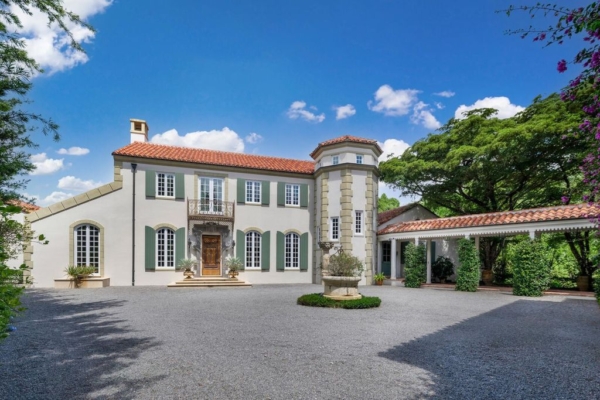 Opulent $16 Million Estate in the Desirable Bridle Path Enclave of the ...