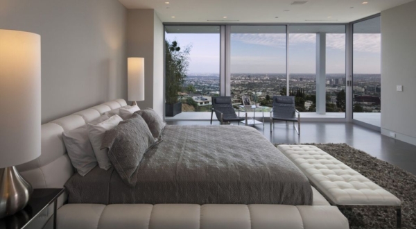 Oriole Way House in Los Angeles by McClean Design | Luxury Houses