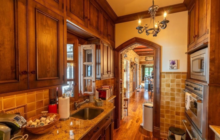 Tuscan-Inspired Mansion with Expansive Views Hits the Market in ...