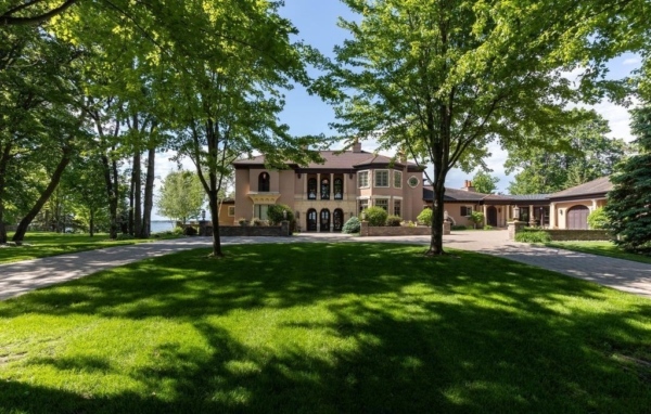 Tuscan-Inspired Mansion with Expansive Views Hits the Market in ...