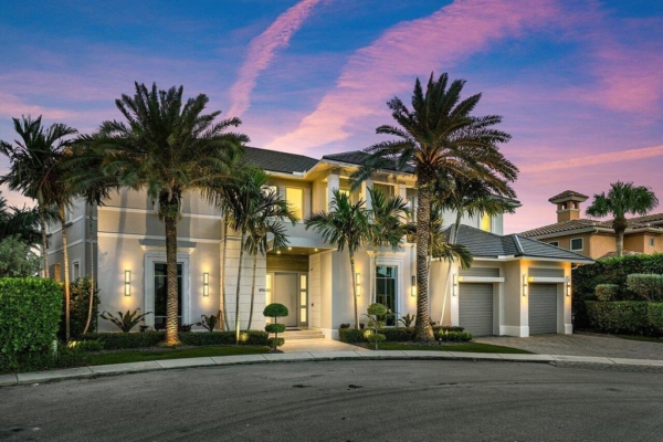 Exquisite $9 Million Waterfront Estate in Walkers Cay, Boca Raton