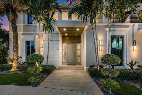 Exquisite $9 Million Waterfront Estate in Walkers Cay, Boca Raton