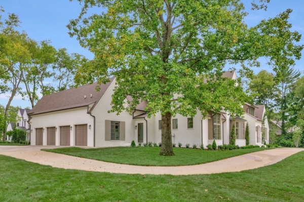 Tennessee Elegance: $5.5 Million New Construction Home with Tranquil ...