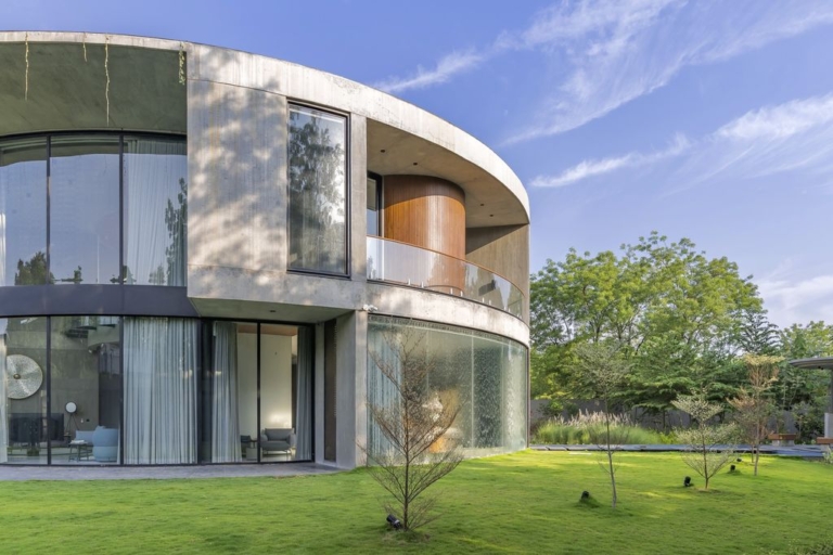 Ultimate House, a Celestial Retreat designed by Studio 2+2 | Luxury Houses