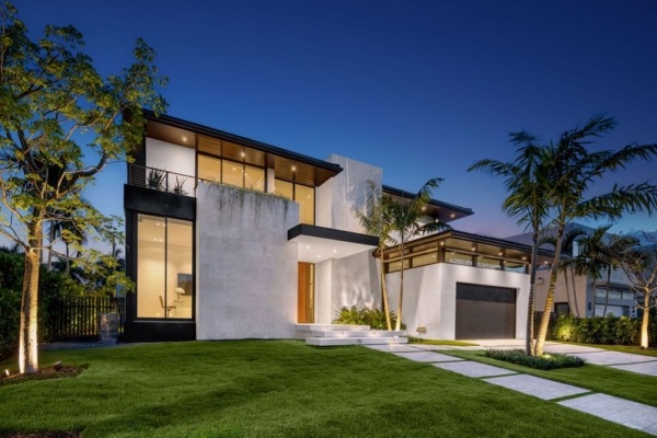 1330 Residence in FL by SDH Studio Architecture + Design | Luxury Houses