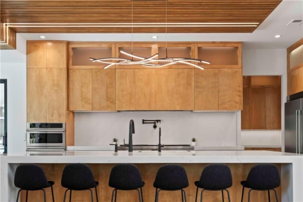 Evan-Talan-Designed Luxury: An Architectural Gem with Light-Filled ...