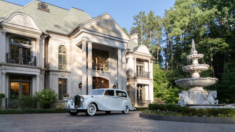 Forest Ridge Estate 'A Fairytale Landmark' with Stunning Architecture ...