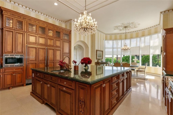 Exquisite $7.3 Million French-Renaissance Estate in Windmill Reserve ...
